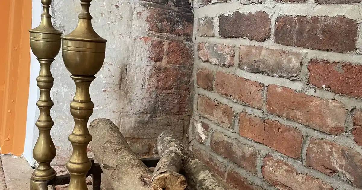 End irons return home / The Sunnyside Sisters B&B